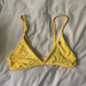 Boutinela - Poshmark